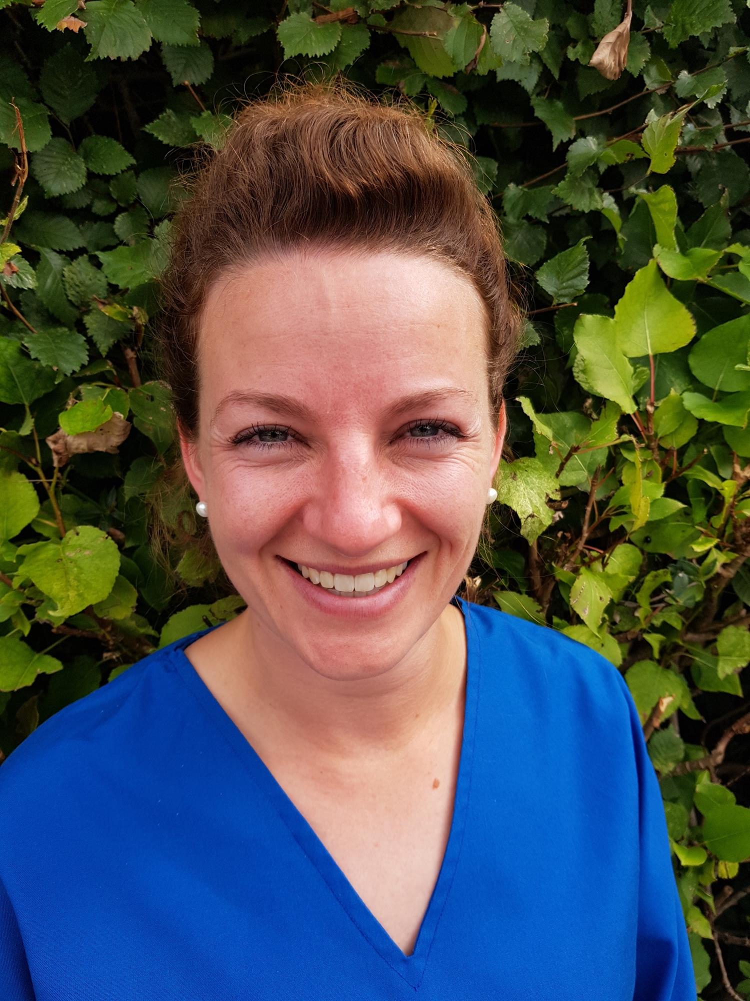 Old Farm Surgery: Helping You Live Well | Meet the team